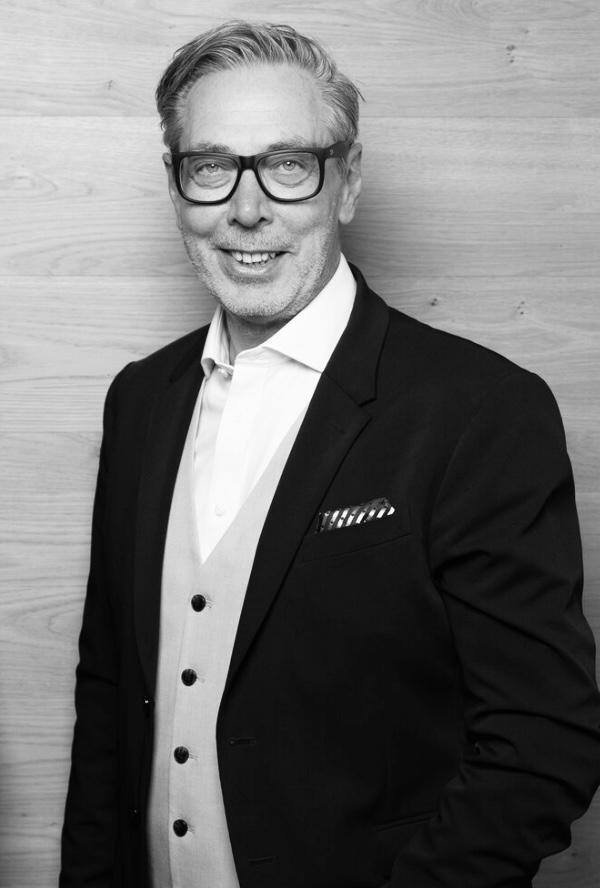 About | The Visible Authority